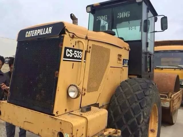 Used Compactor CS533E padfoot sheepfoot road roller