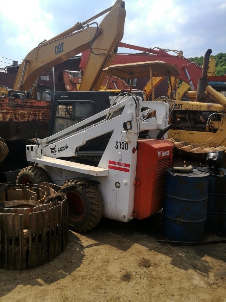 Used backhoe loader BOBCAT S160 S130 front end loader from UK